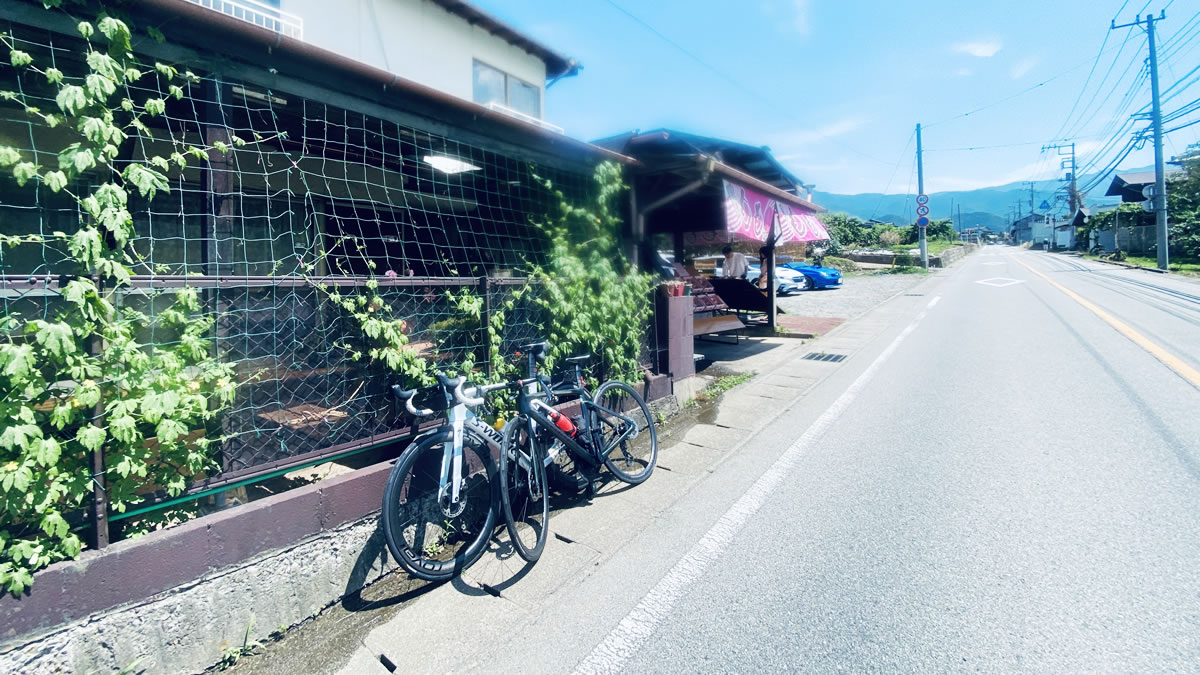 最近は山梨の赤ワインにハマっています(^ω^) 2025年もロードバイクで甲州市の桃狩り始めました | Boriko Cycle｜ロードバイク ＆ マウンテンバイク ブログ