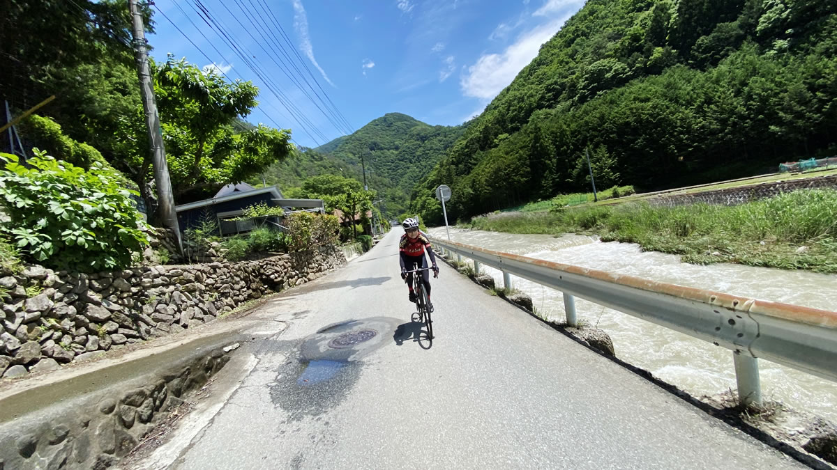 富士ヒルの時期限定の甘々娘を食べに行こう！ 隠れロードバイク天国・山梨の秘境・絶景・美味を巡る県道36号線ルートが凄かった！ | Boriko Cycle｜ロードバイク ＆ マウンテンバイク ブログ