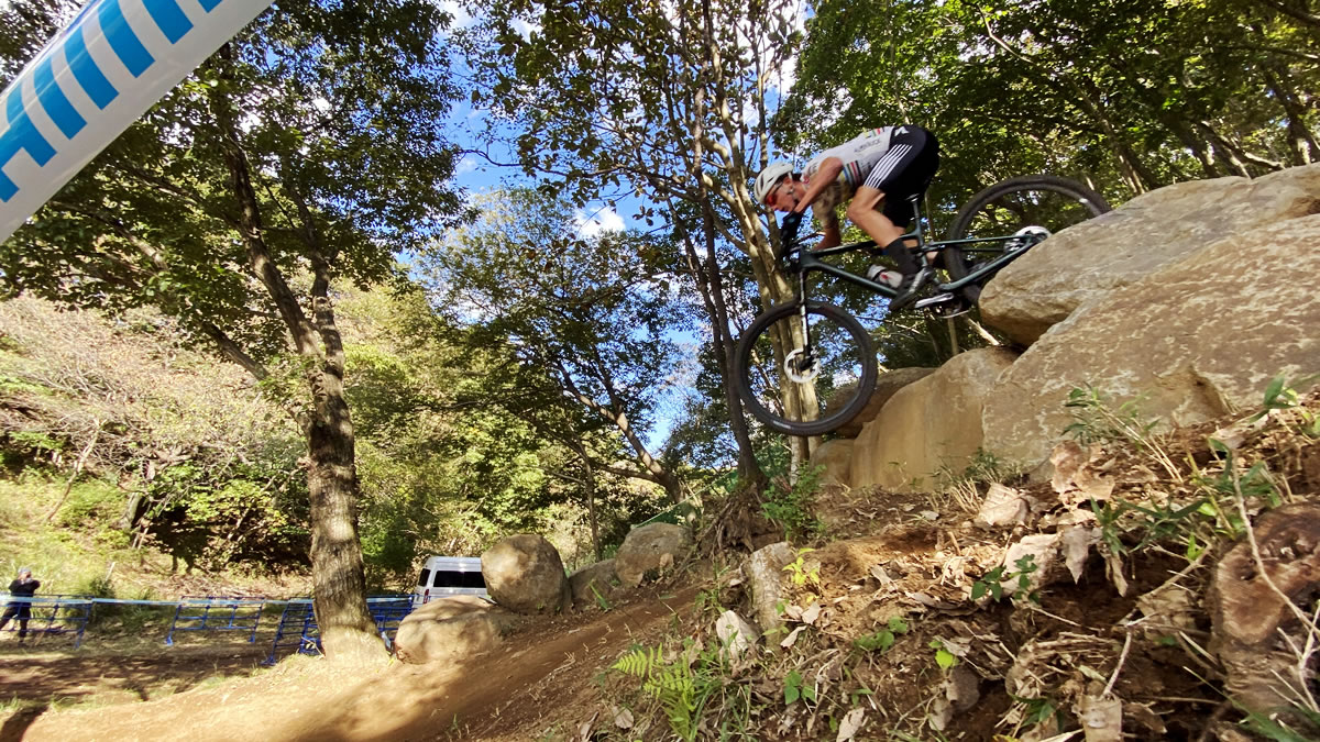 自転車は技術と体力、精神力を鍛える凄いスポーツだ！ UCI公式レース、ジャパンマウンテンバイクカップを観戦してきた！ | Boriko Cycle｜ロードバイク ＆ マウンテンバイク ブログ