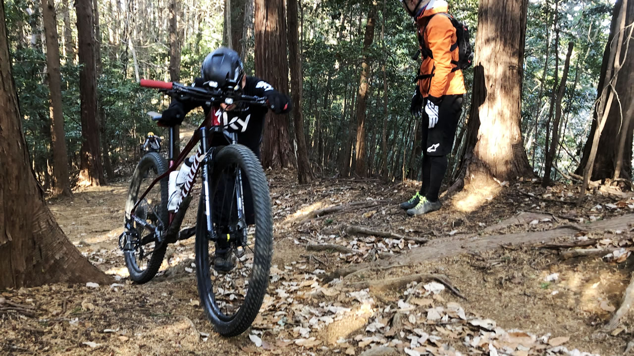 MTB姐さん、華麗に宙を舞う！ 2021年マウンテンバイク走り納めトレイルライド | Boriko Cycle｜ロードバイク ＆ マウンテンバイク ブログ