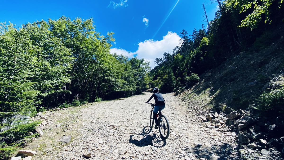 NISAで破産するかもしれません(´_ゝ`) 2025年9月のロードバイク月間走行距離・時間の振り返り！ | Boriko Cycle｜ロードバイク ＆ マウンテンバイク ブログ