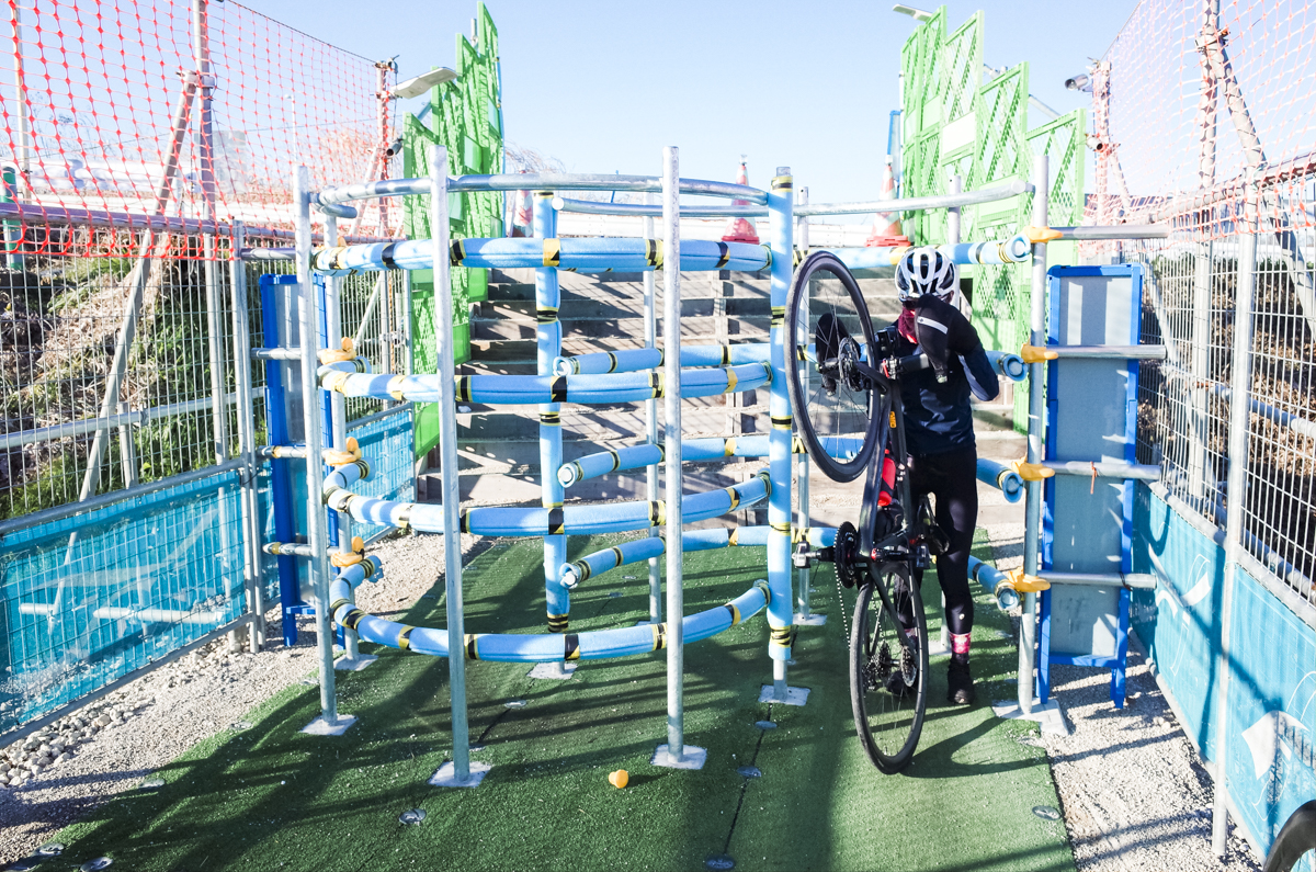 冬の荒川サイクリングロードはロードバイクに最高の環境(≧∇≦)！ 爆裂・向かい風の荒サイを遡上する2023年初ロードバイクライド | Boriko Cycle｜ロードバイク ＆ マウンテン ...
